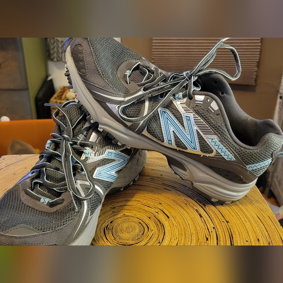 New Balance | Shoes | New Balance Size 2 51 Womans Grey And Blue ...